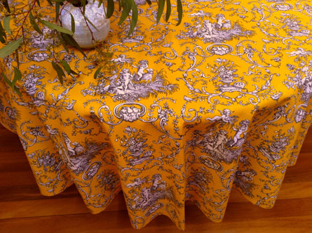 Round and Square Tablecloths
